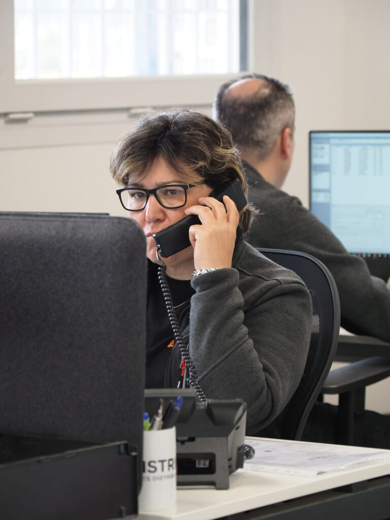 Contact Center AV Service: Supporto Clienti Ricambi Auto