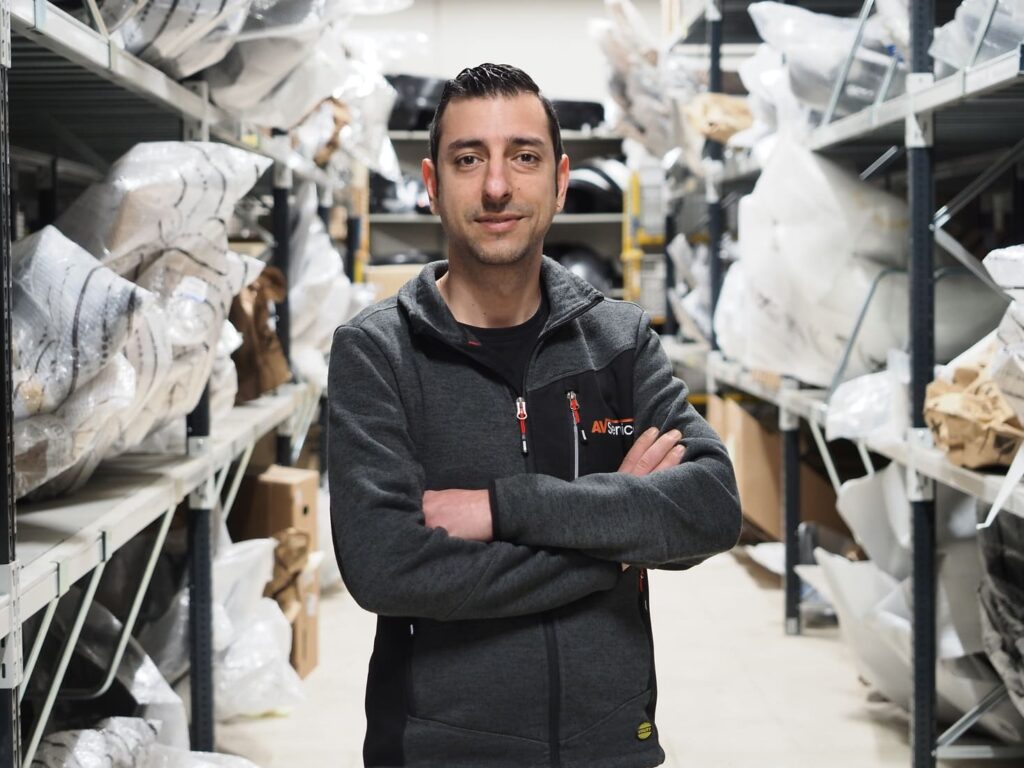 Magazzino AV Service: Ricambi Auto Efficienti e Sostenibili